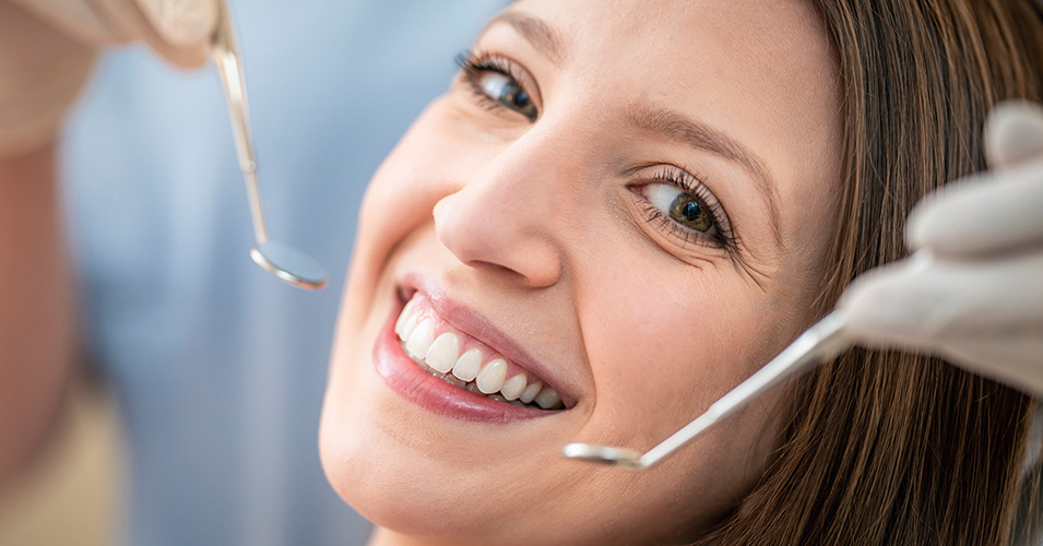 Zahnästhetik in Hamburg: Ästhetische Zahnheilkunde - Zahnklinik ABC Bogen